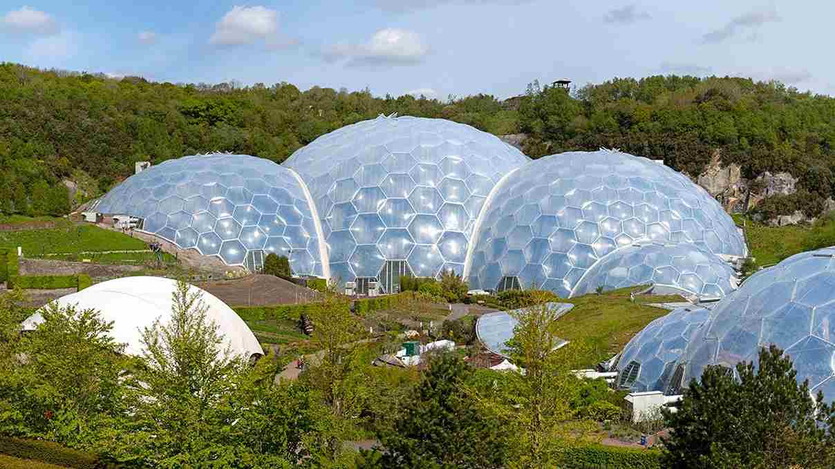 13 Cool & Fun Things to Do in Cornwall – Don’t Miss #7!