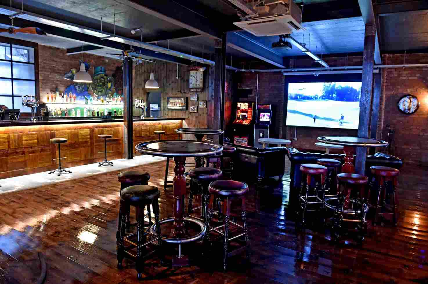 9 Best Bars in Liverpool for Night Owls