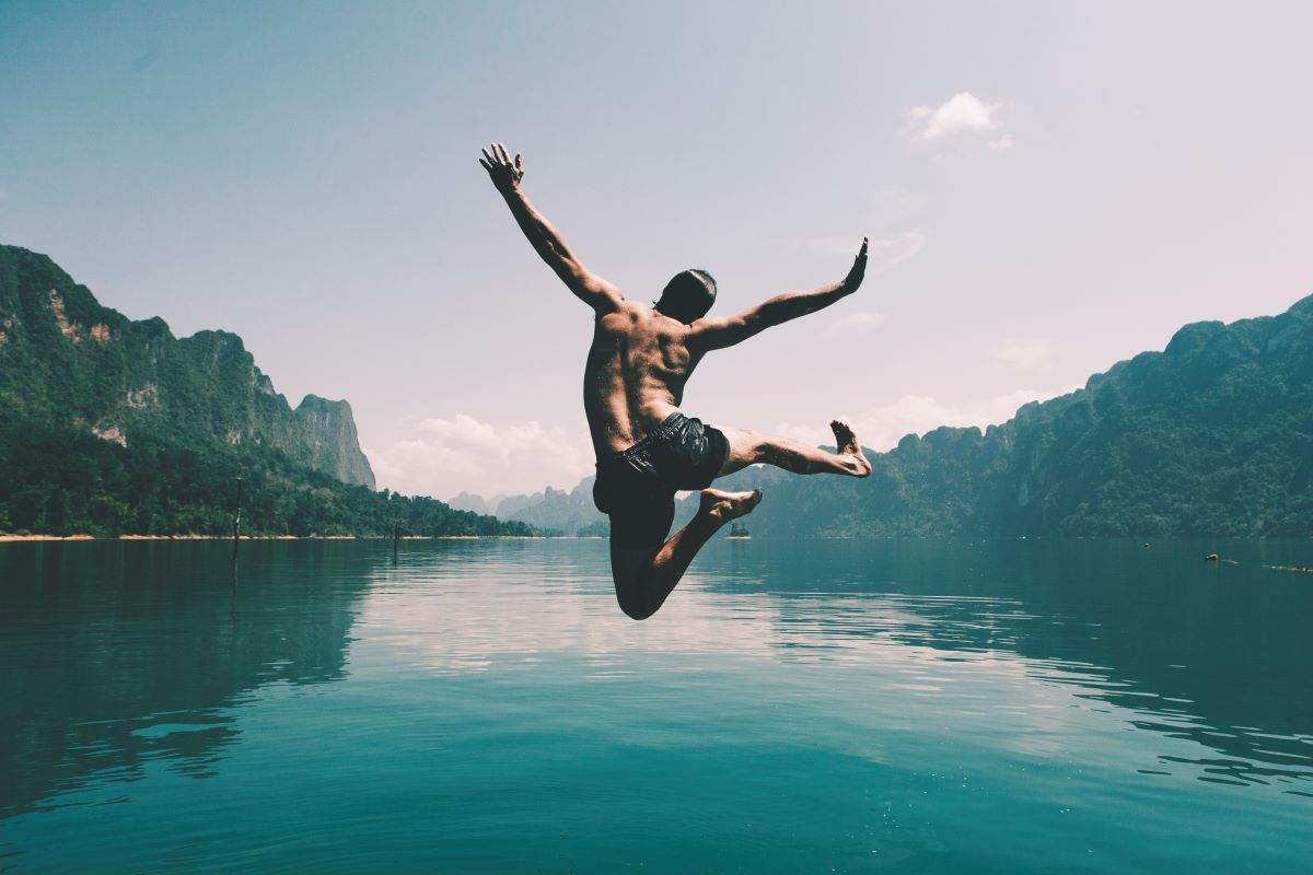 Taking a Dip: 5 of The Best Lakes to Swim Near London!